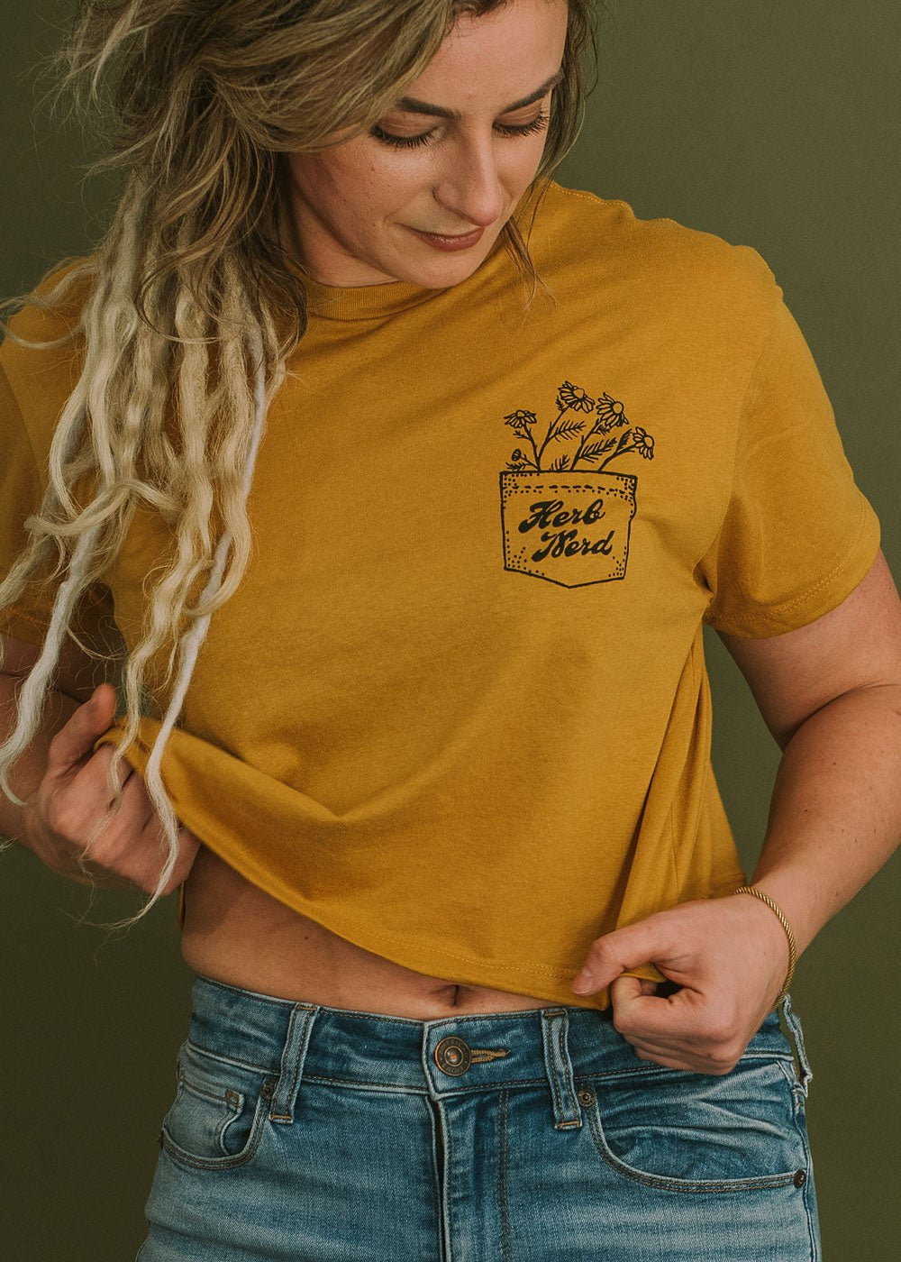 Herb Nerd - Vintaged Cropped Tee in Chamomile – Simka Sol