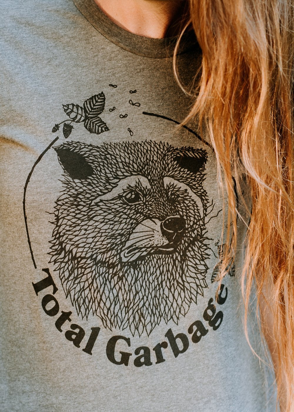 Total Garbage - unisex t-shirt in heather grey – Simka Sol